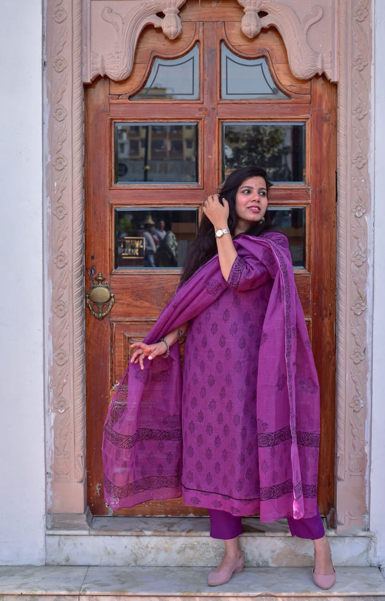 Handloom Handmade Bagh Print Outfit – Kumi Clothing